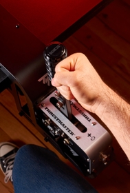 Thrustmaster Racing Clamp in Kuwait| Buy Online – Xcite